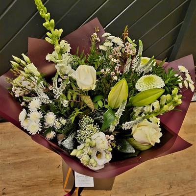 Winter White Hand tied Bouquet Flower Scene Florists Launceston